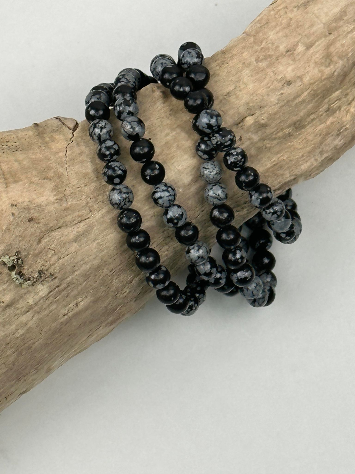 Snefnug Obsidian armbånd, 6 mm perler - Armbånd - Krystallerneshus